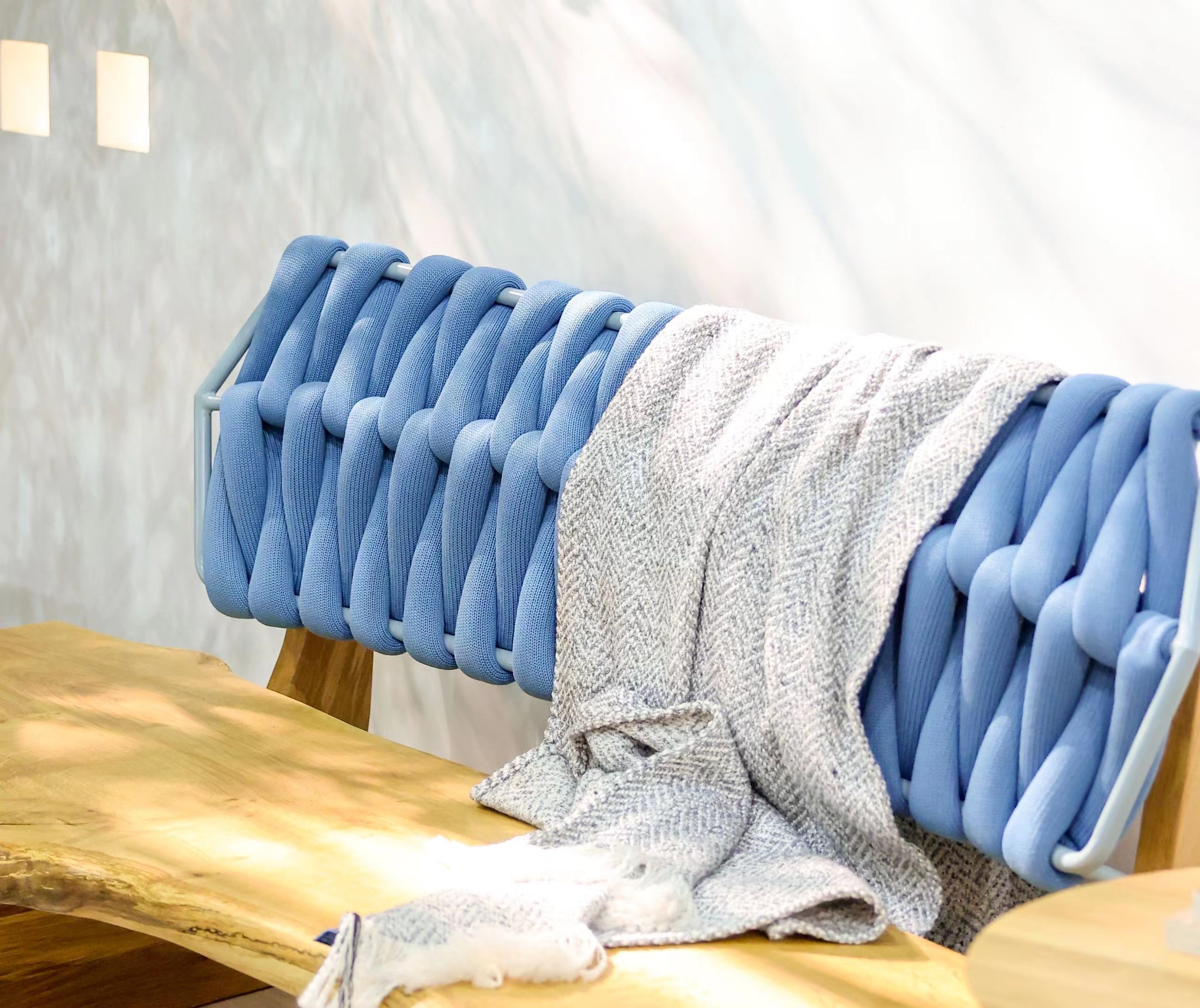 探访家居“新品好物”｜第47届国际名家具展-Jiemian Global