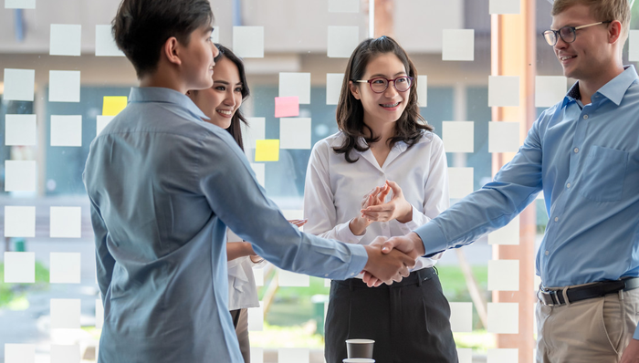 资金大幅回流ChatGPT概念，人工智能AIETF（515070）快速拉升|界面新闻