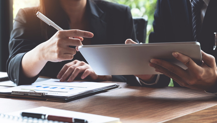 午盘逆袭！游戏ETF(159869)盘中拉涨近1.9%|界面新闻