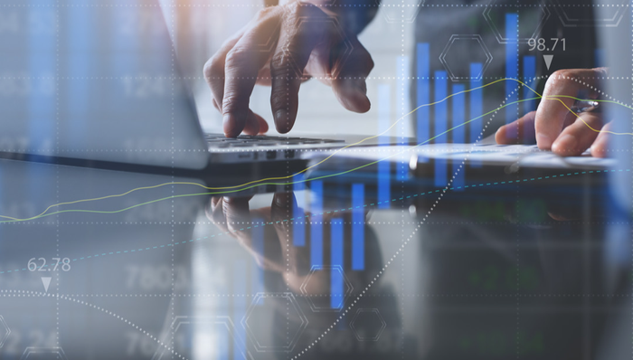 AI产业落地先锋领域，金融科技ETF(516860)跌幅收窄走强|界面新闻